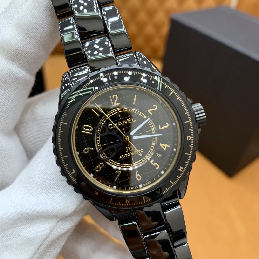 Chanel J12 Series (Model: H9762) - chimewatch.com